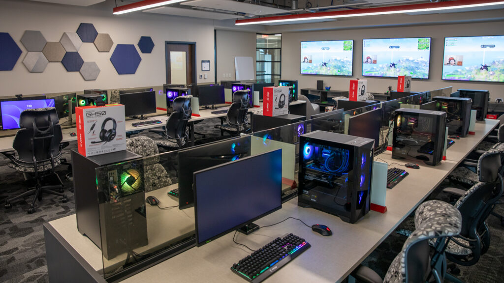 Join Baker’s Varsity College Esports Team & Compete at the Top